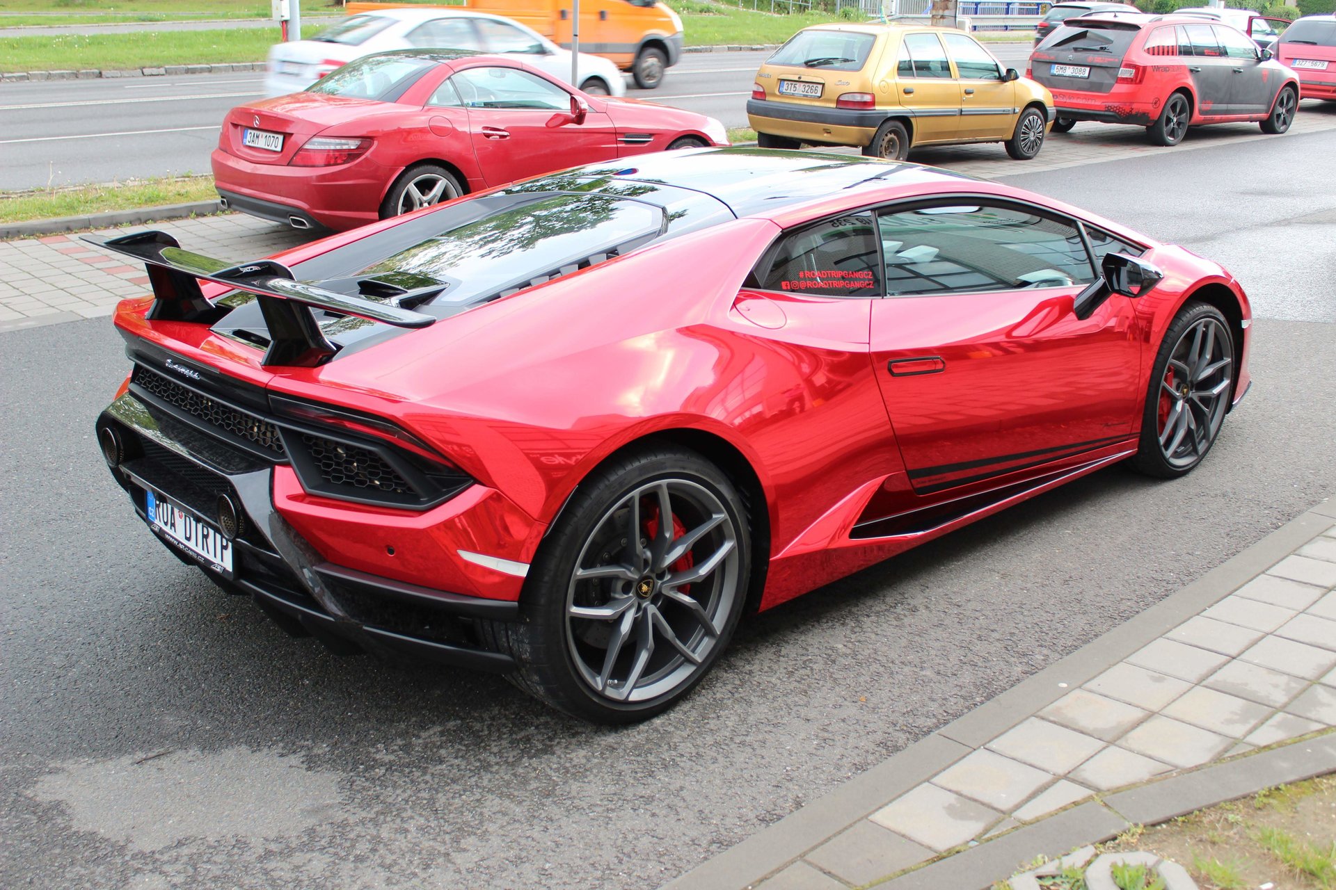 Lamborghini Huracan Red Chrome Wrap WrapStyle